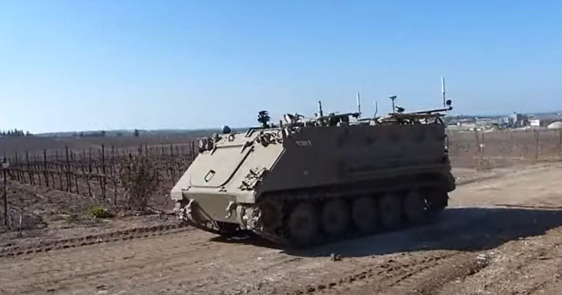 Robot APC – Israël 24/7